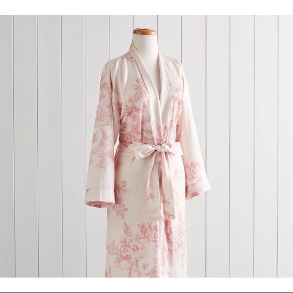 Pottery Barn | Intimates & Sleepwear | New Pottery Barn Monique ...